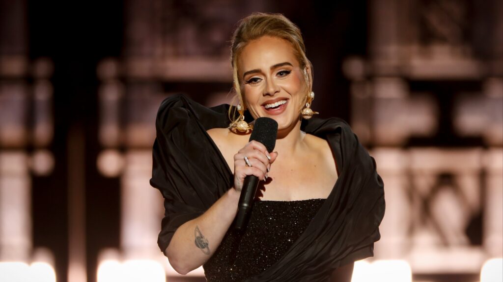 Adele Says She Made 60 Kebabs for Her Son’s Class, Stained Her Kitchen ...