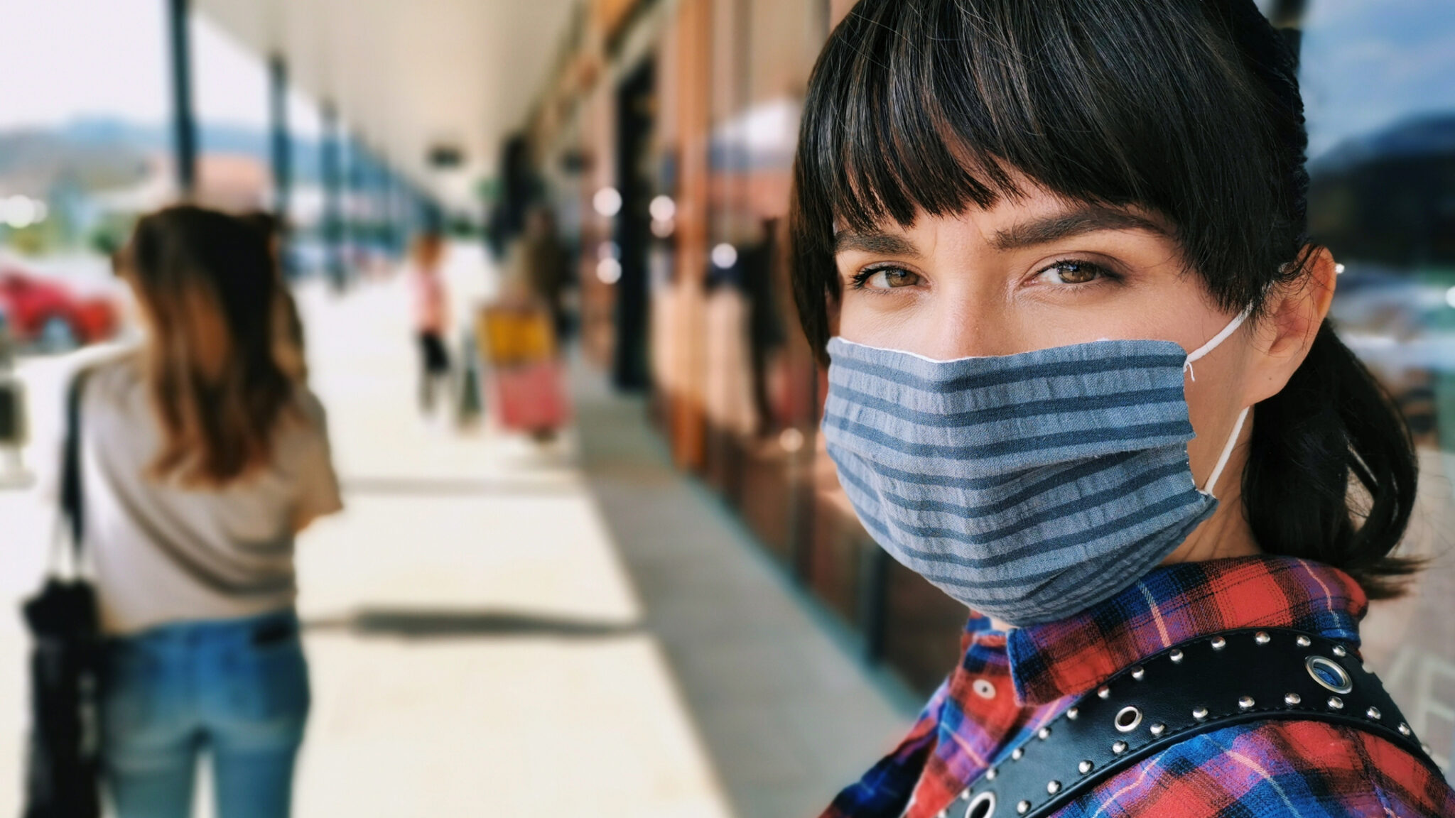 How to Make a Face Mask (With and Without a Filter)